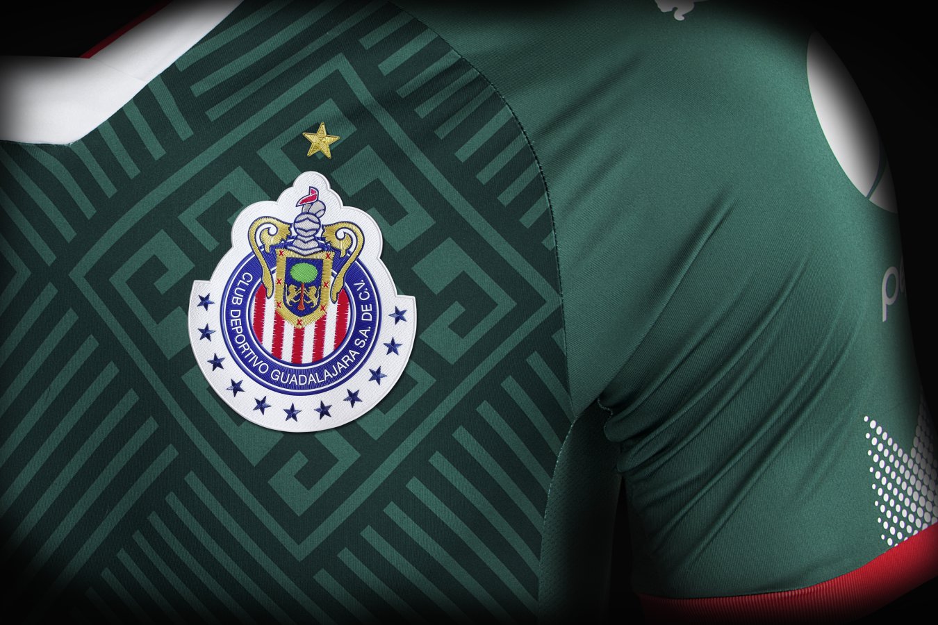 Chivas presenta nueva playera verde para el Apertura 2017 - AS México